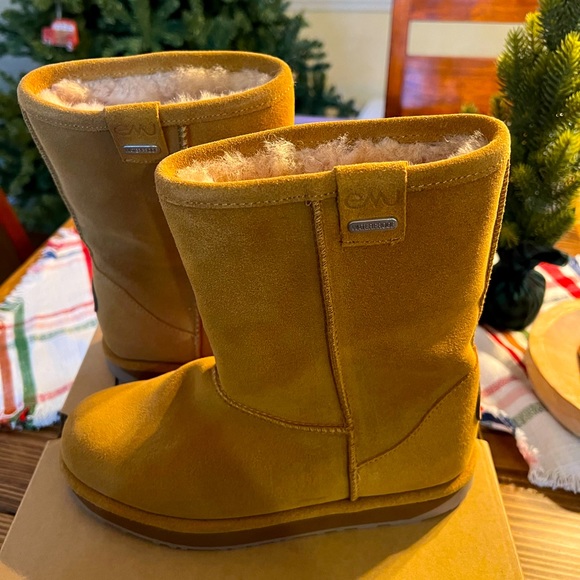 Emu | Shoes | Emu Australia Womens Waterproof Suede Sheepskin Lined ...